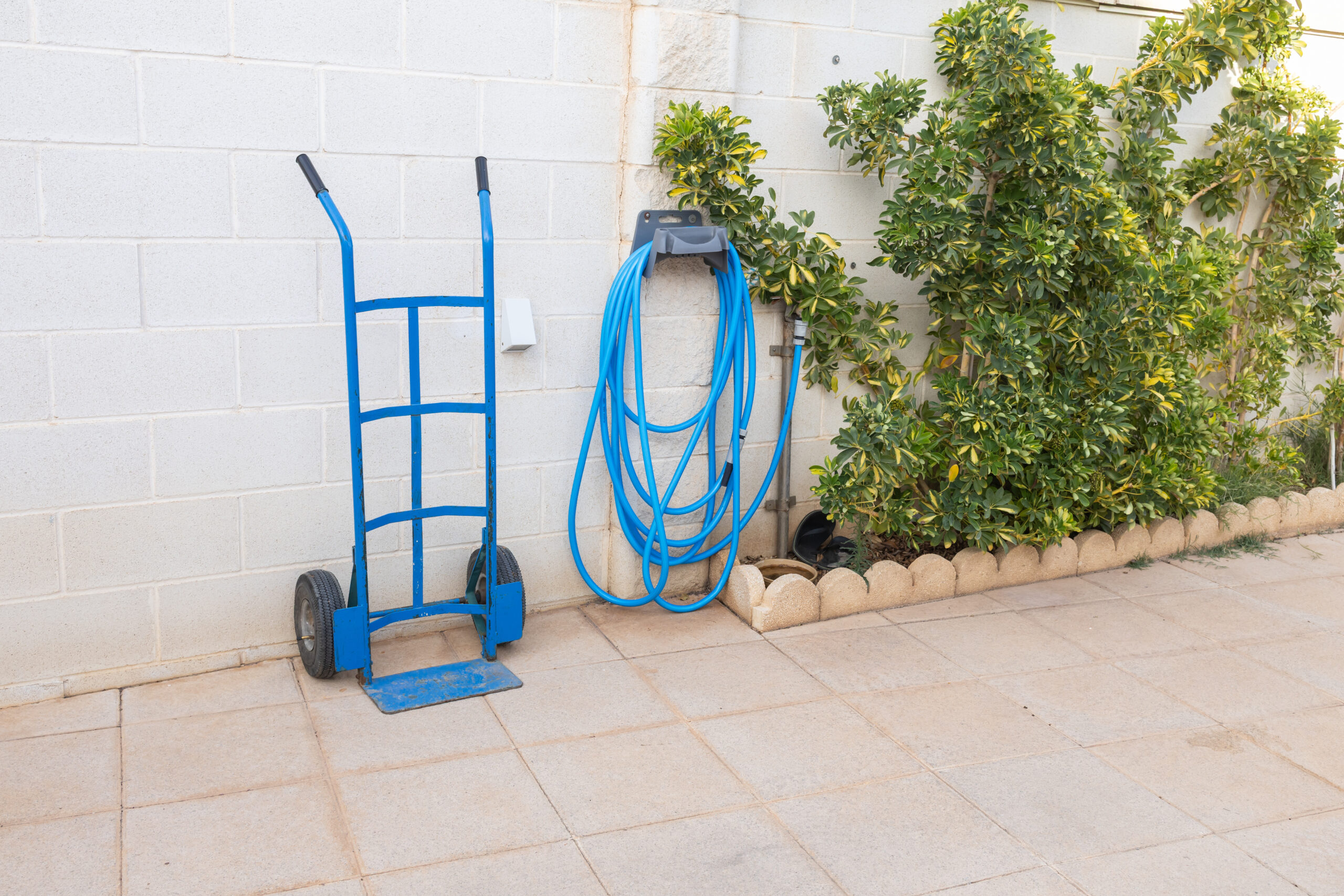 Essential Guide to Winterizing Outdoor Plumbing Systems | Armadillo